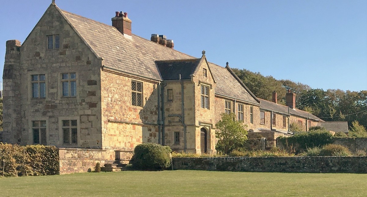 Large group accommodation on the Isle of Wight - Visit Isle Of Wight
